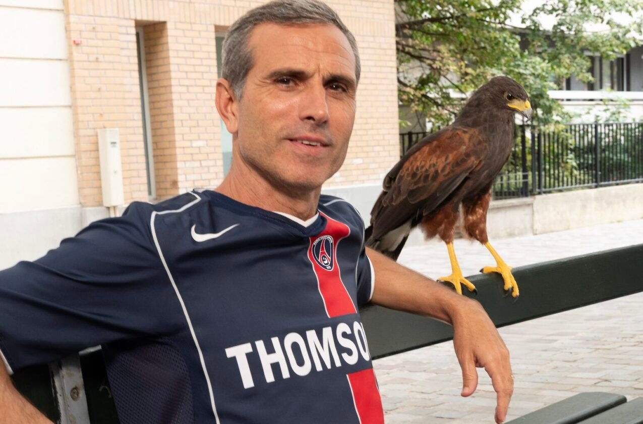 EN IMAGES. Le PSG frappe fort avec son nouveau maillot